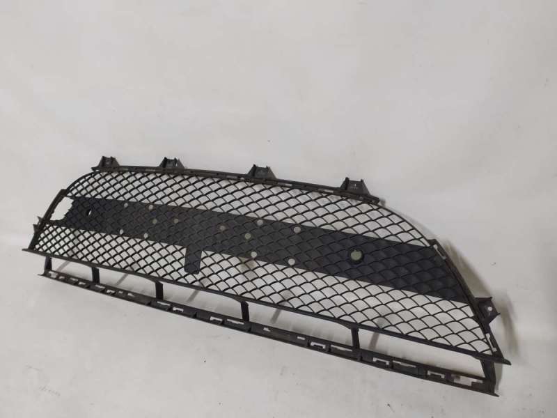 2928855122 - Заглушка (решетка) в бампер передний купить в Минске или с ...