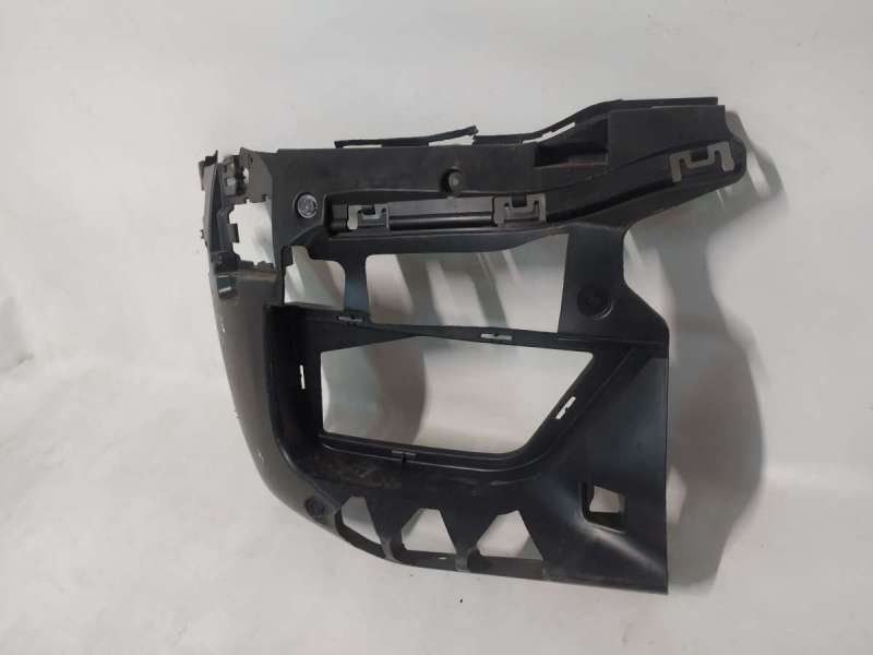 Кронштейн переднего бампера левый бу для BMW 5 G30 0000